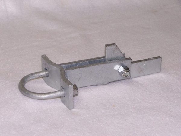 PRESSED STEEL GATE HOLDBACK | Hearne Steel Company, Inc.